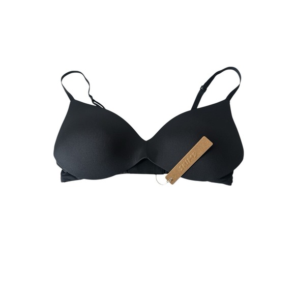 SKIMS | Intimates & Sleepwear | New Skims Wireless Form Push Up Plunge ...